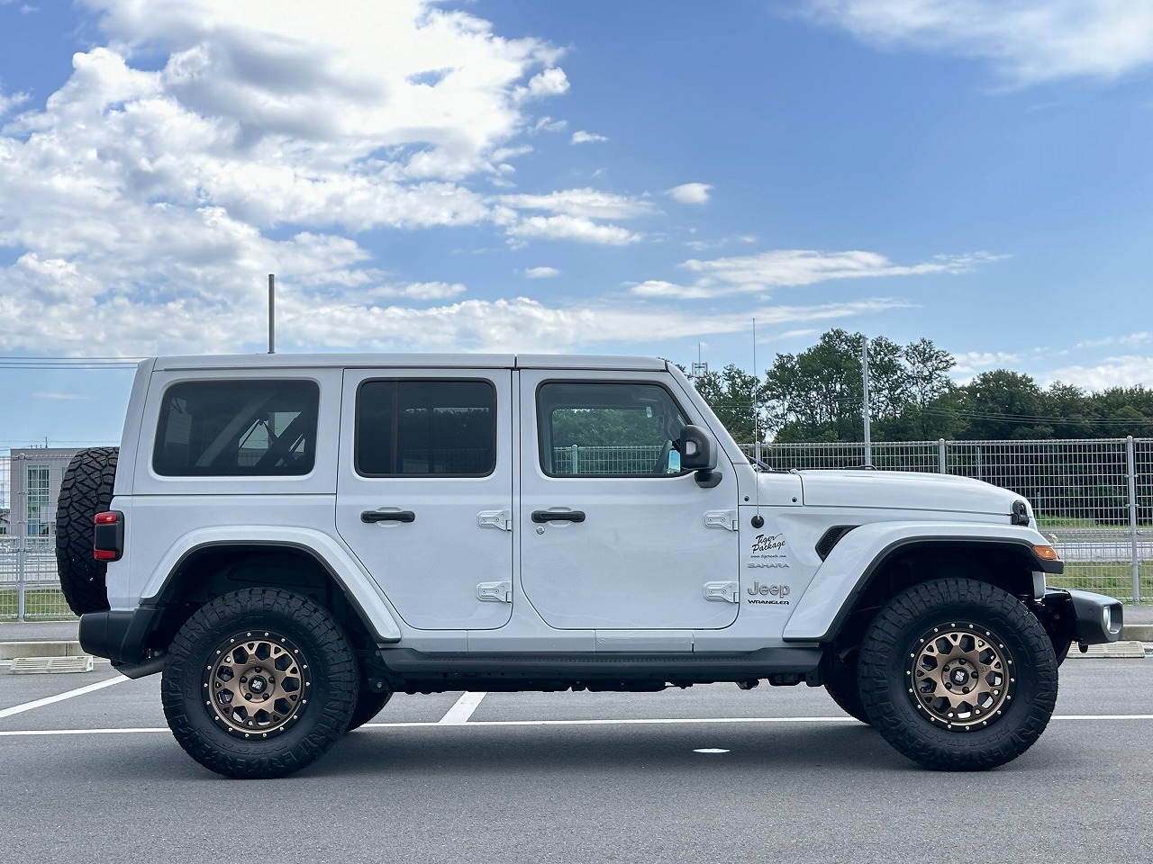 JeepラングラーJL 新車コンプリートカー『タイガーパッケージ』 - 4WD SHOP タイガーオート